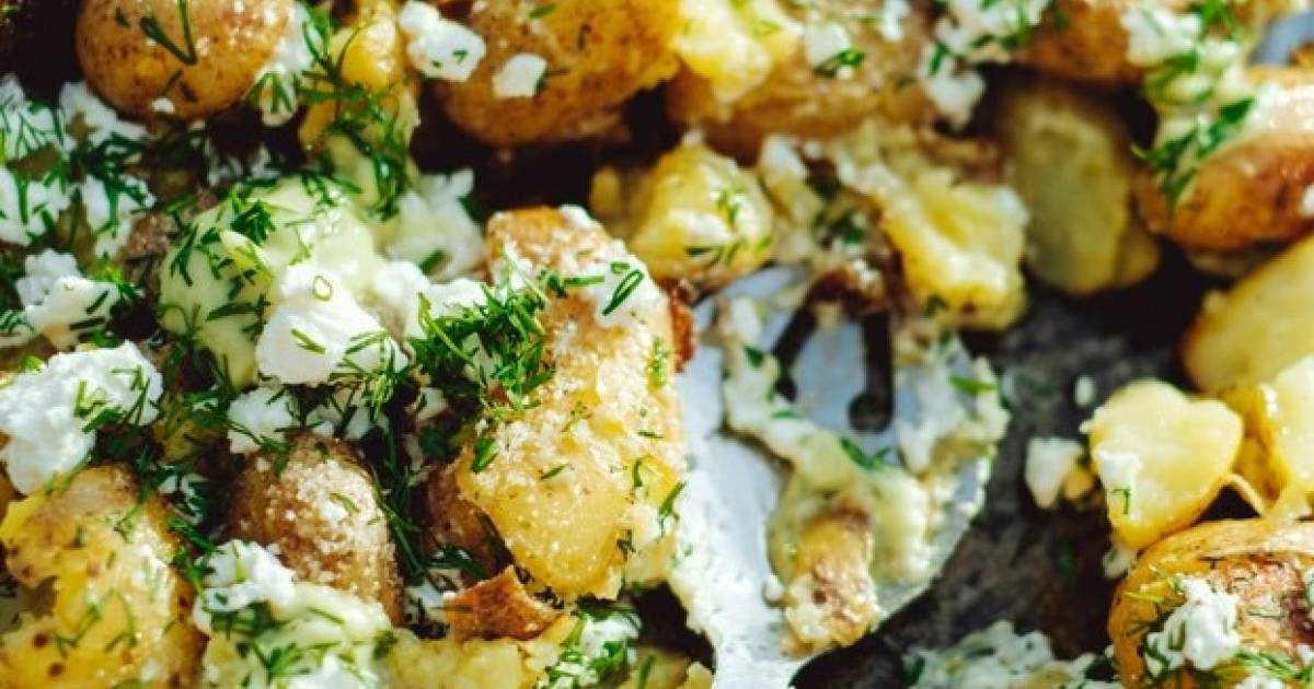Smashed färskpotatis med vegansk fetaost & parmesan | Välj Vego - En ...